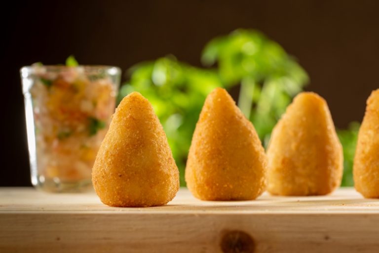 Coxinha brasileira › Neves Buffet ‹ Gastronomia para Eventos